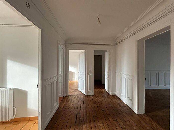 Appartement à louer - Saint Vincent de Paul-Lariboisière, Paris ème arrondissement - 4 pièces - 3 chambres