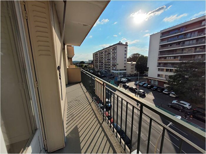 Appartement à louer - Juvisy-sur-Orge, Centre-ville, Entrevoies, Seine - 2 pièces - 1 chambre