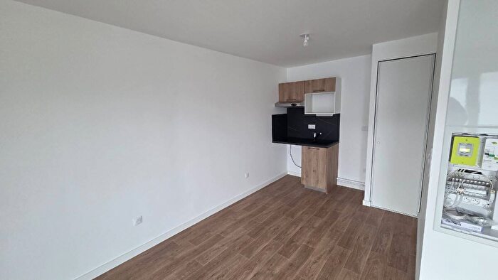 Appartement à louer - Bretagne, Mainvilliers - 1 pièce