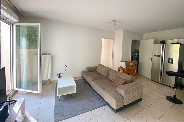 Appartement à vendre - Marseille e , Saint-Louis - 2 pièces - 1 chambre