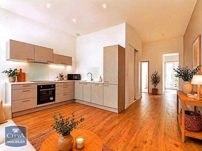 Appartement à vendre - Libourne, Centre-ville, Bastide, Gare - 4 pièces - 3 chambres