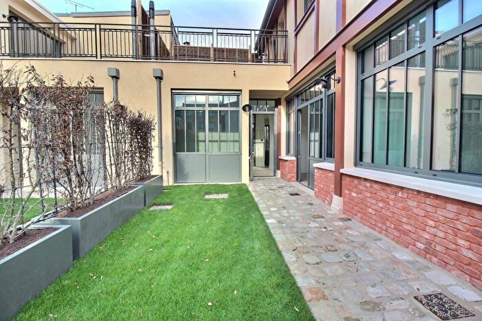 Maison à louer - Notre Dame, Versailles - 6 pièces - 4 chambres