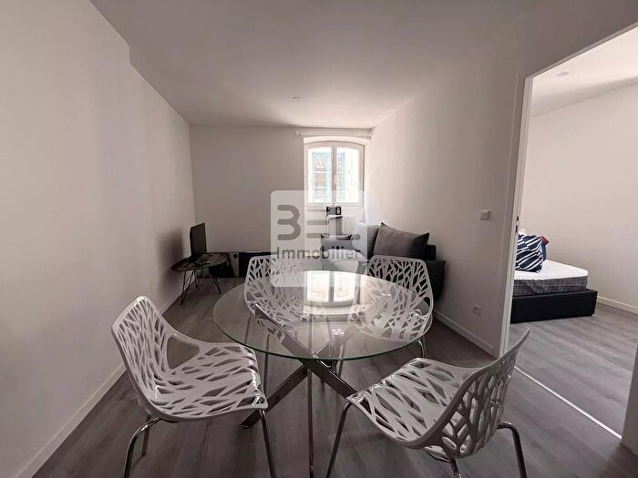 Bagnols-sur-Cèze, Centre-ville - Appartement 2 pièces à louer