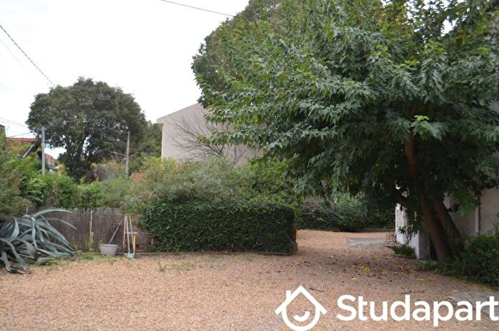 Appartement à louer - Antigone, Montpellier - 3 pièces