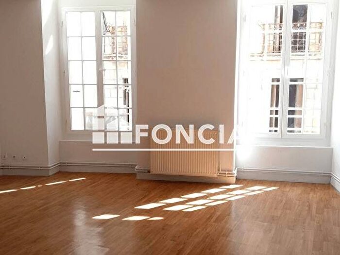 Appartement à louer - École primaire Scaliger-École maternelle Scaliger, Agen - 3 pièces - 2 chambres