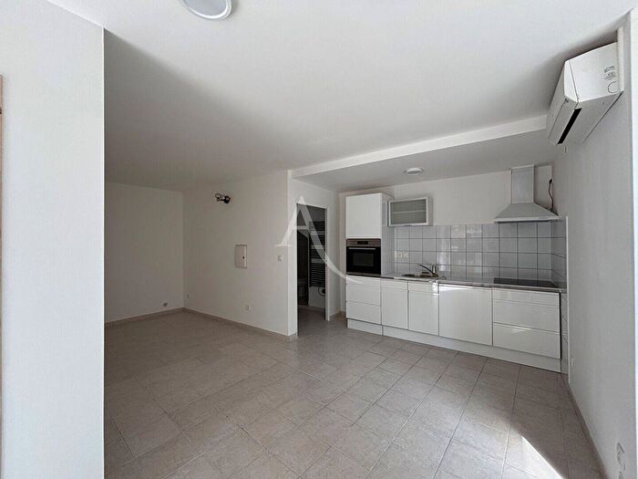Centre Ville, Vauvert - Appartement 2 pièces à louer