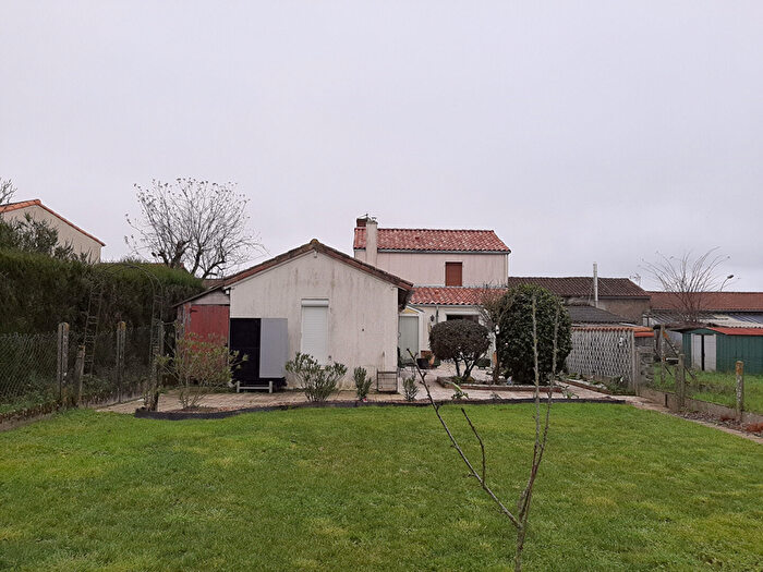 Maison à vendre - Bressuire, Breuil-Chaussée - 7 pièces - 4 chambres