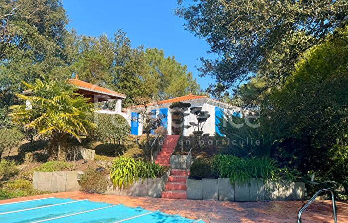 Maison à vendre - Saint-Palais-sur-Mer - 6 pièces - 4 chambres