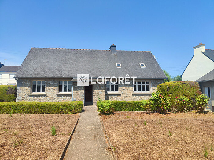 Maison 7 pièces à vendre à Plouisy