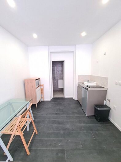 Appartement à louer - Henriville, Amiens - 1 pièce