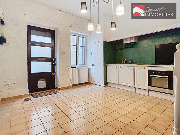 Maison à vendre - Tournus - 3 pièces - 2 chambres