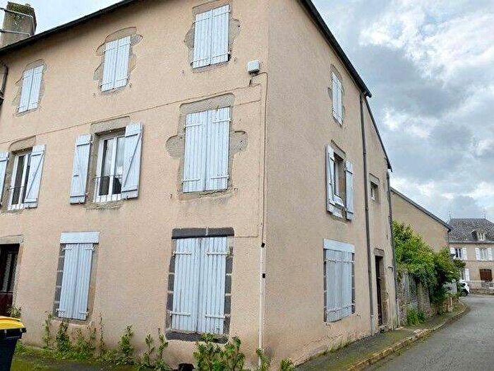 Saint-Gervais-dAuvergne : Appartement 3 pièces à louer
