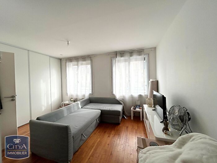 Appartement à louer - Caen, Saint-Jean Etudes, Saint-Gilles - 1 pièce