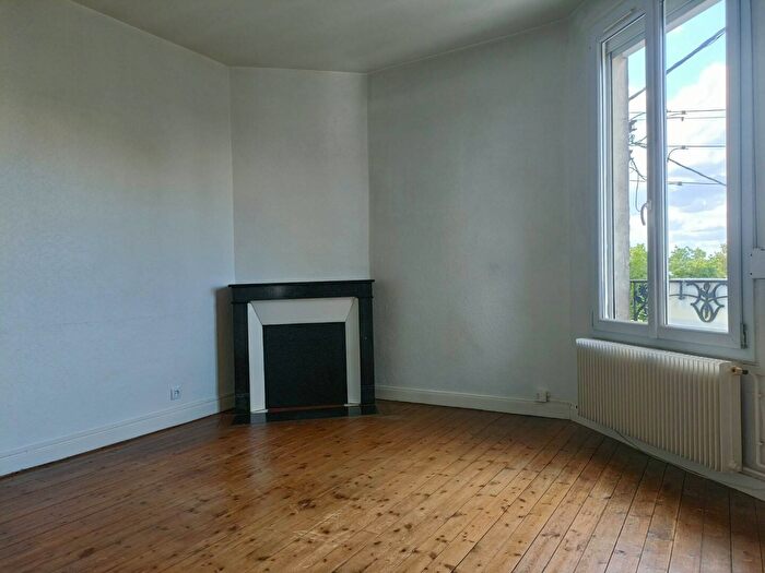 Appartement à louer - Clairmarais-Charles Arnould, Reims - 2 pièces - 2 chambres