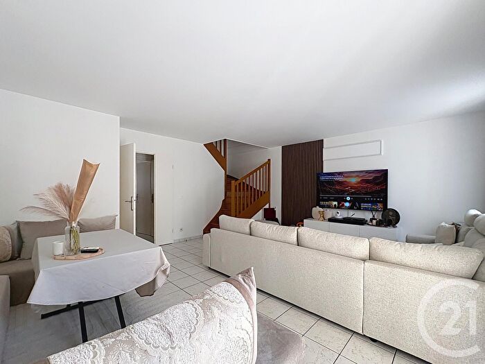Maison 5 pièces à vendre à Combs-la-Ville, République