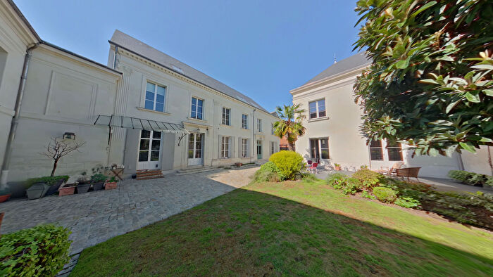 Maison à vendre - Châtellerault, Centre-ville - 9 pièces - 5 chambres