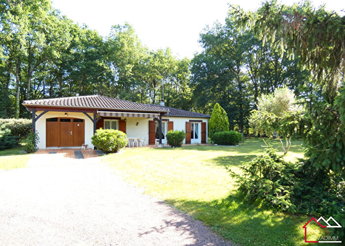 Maison 4 pièces à Saint-Front-de-Pradoux, à vendre