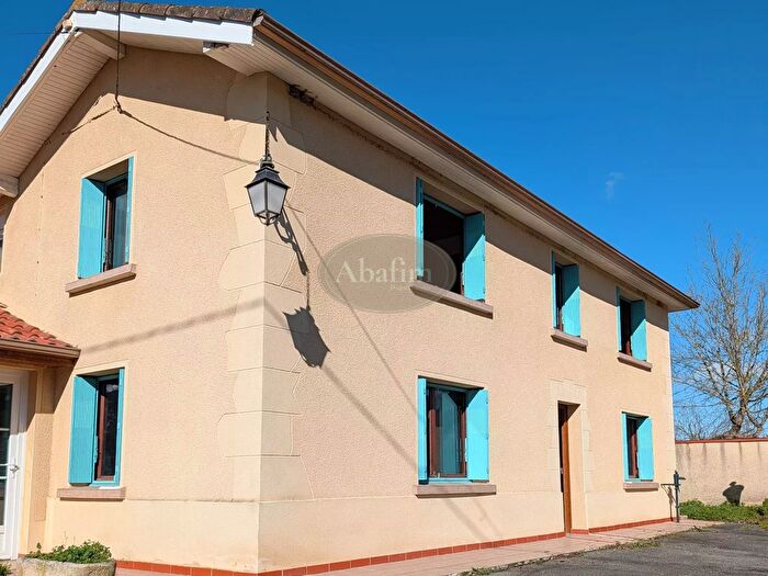 Maison à vendre - Mirande - 5 pièces - 3 chambres