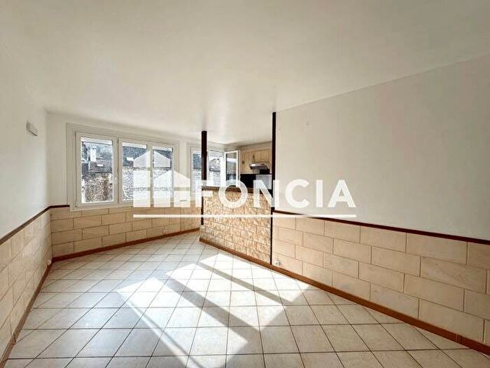 Appartement à louer - Blin Gare, Elbeuf - 2 pièces - 1 chambre
