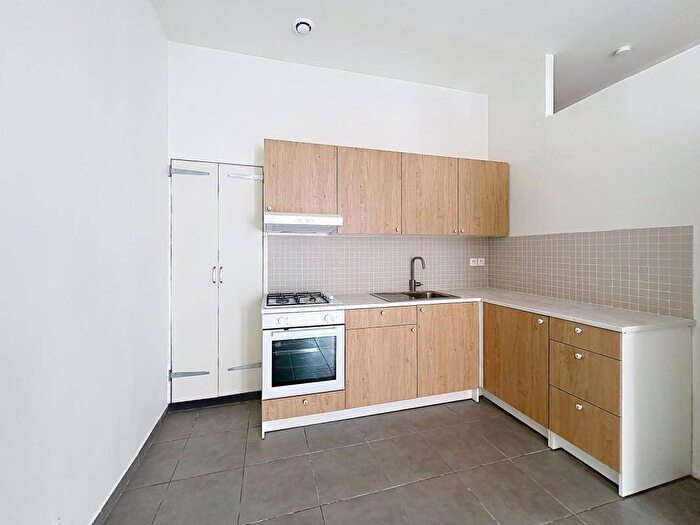 Appartement à louer - Saint Jean-Saint Genies, Avignon - 3 pièces - 2 chambres