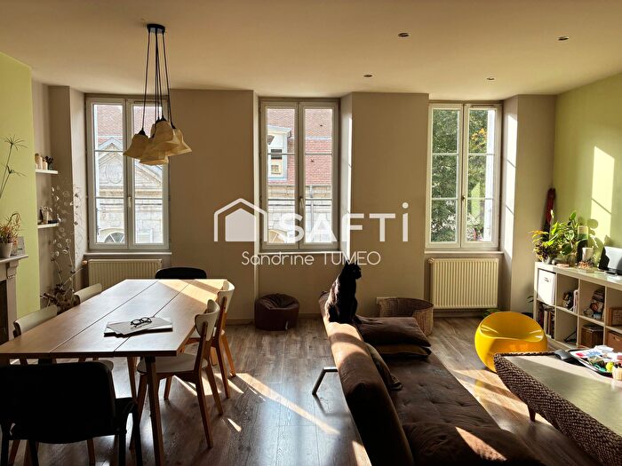 Appartement à vendre - Salins-les-Bains - 3 pièces - 2 chambres