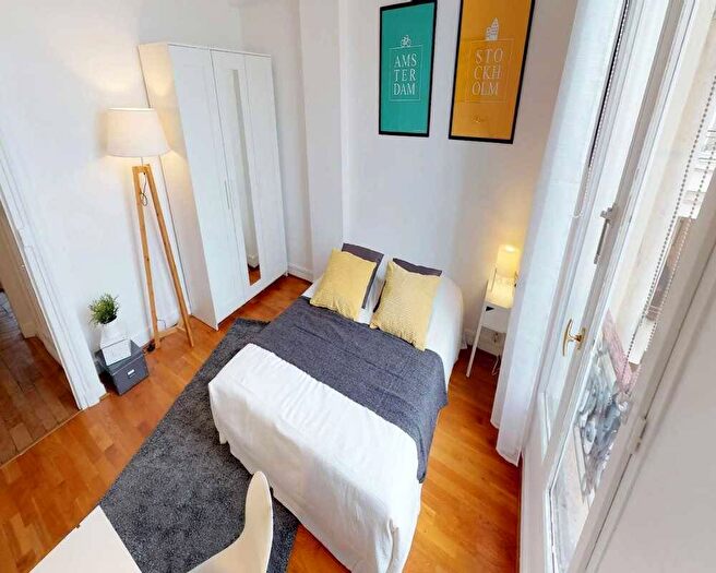 Appartement à louer - Saint Merri, Paris ème arrondissement - 5 pièces - 5 chambres