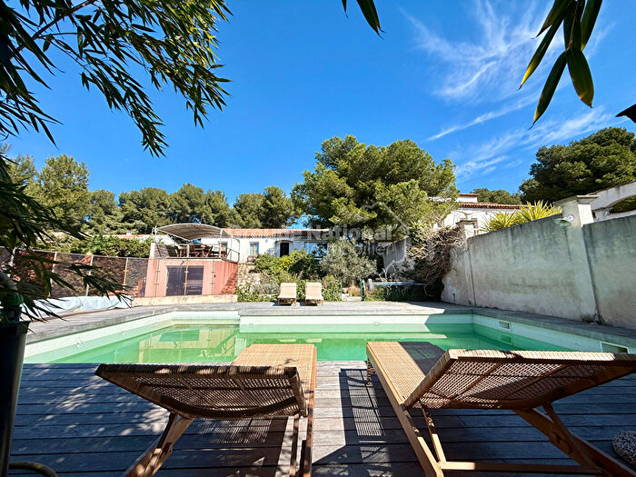 Maison à vendre - Les Pennes-Mirabeau, Gavotte - 7 pièces - 5 chambres