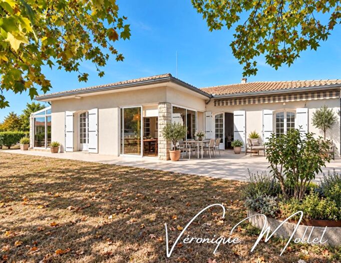 Maison 5 pièces à Lignan-de-Bordeaux, à vendre