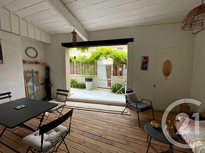 Maison à vendre - Coutras - 5 pièces - 3 chambres