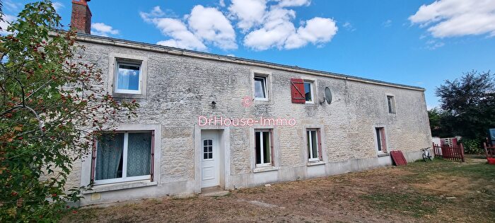 Maison à vendre - Pouillé - 8 pièces - 6 chambres
