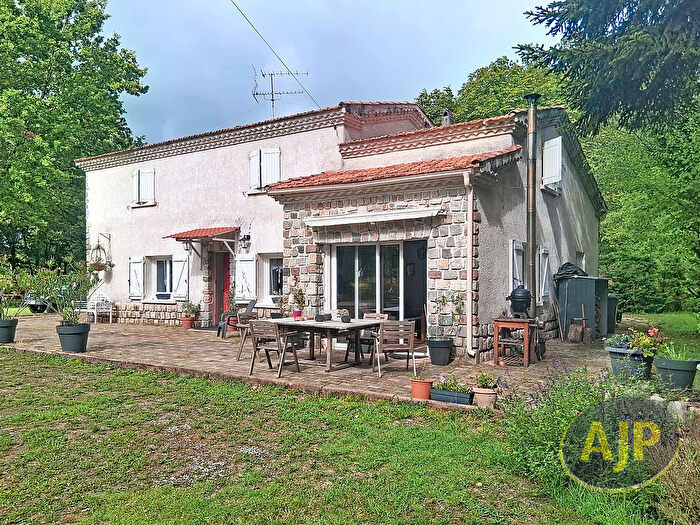 Maison 6 pièces à vendre à Saint-Germain-d'Esteuil