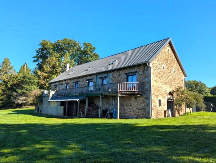 Maison à vendre - Neuvic - 7 pièces - 4 chambres