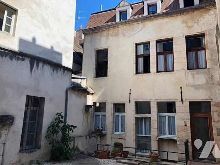 Appartement à louer - Grangier, Dijon - 1 pièce