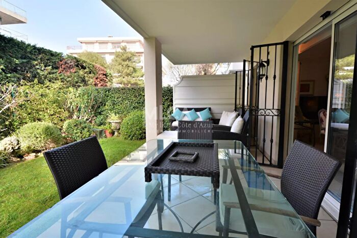 Appartement à vendre - Antibes - 4 pièces - 3 chambres