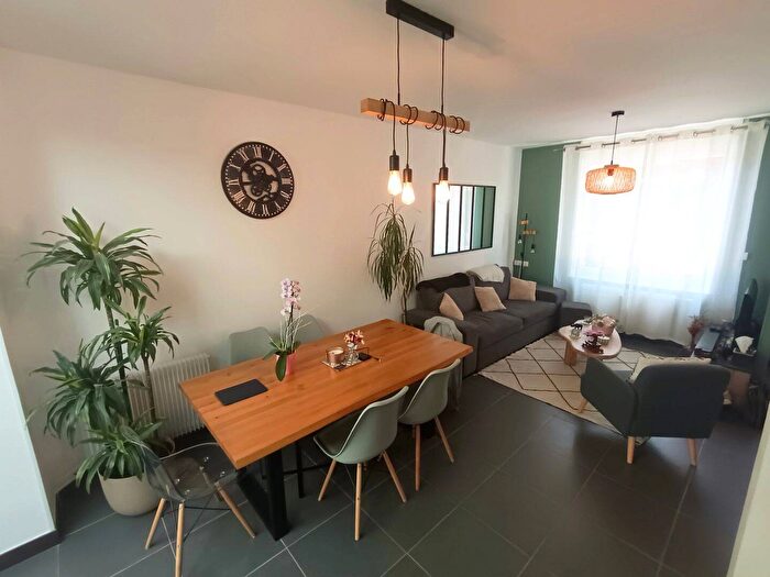 Saint Acheul, Amiens : Maison 4 pièces à louer