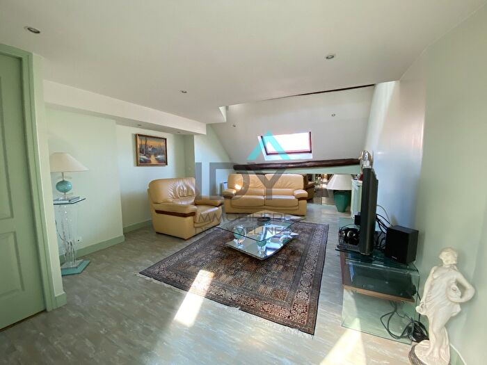 Appartement à vendre - Saint-Germain-en-Laye, Centre-ville, Quartiers forestiers - 2 pièces - 1 chambre