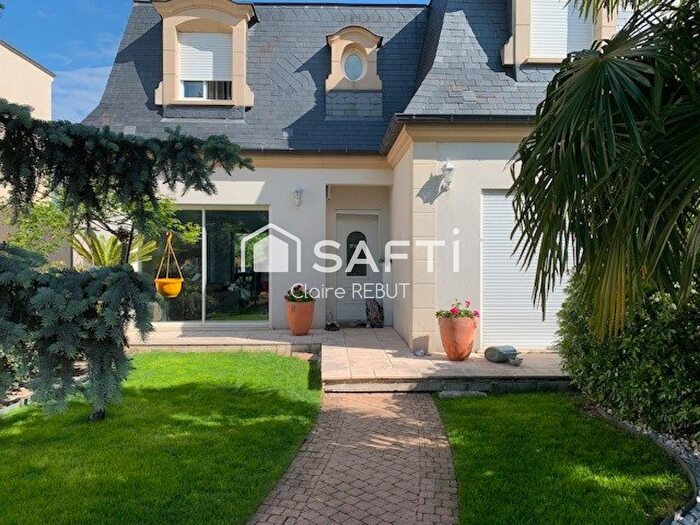 Maison à vendre - Vaujours - 7 pièces - 5 chambres