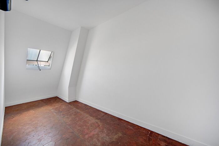 Maisons à vendre et appartements à louer - 1
