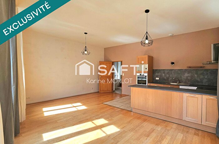 Appartement 4 pièces à Ornans, à vendre