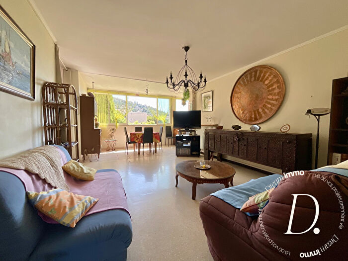 Appartement 4 pièces à vendre à Hyères, Maurels