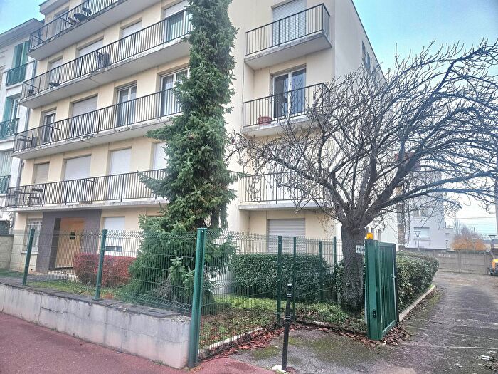 Appartement à vendre - Melun, Centre-ville - 3 pièces - 1 chambre