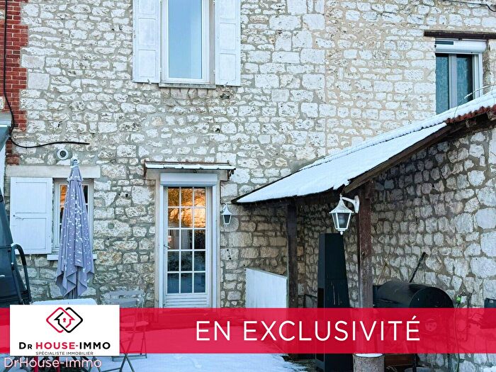 Maison à louer - Vernon, Centre-ville - 4 pièces - 3 chambres