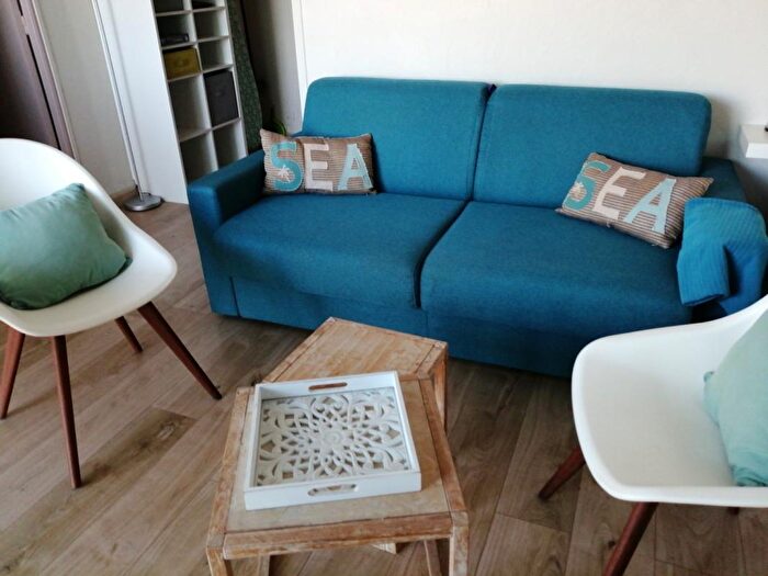 Appartement à louer - Fréjus, Centre-ville - 1 pièce