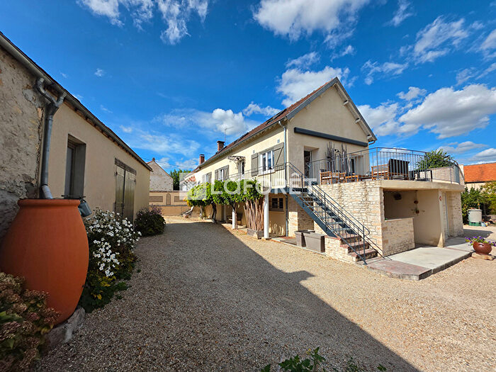 Ville-Saint-Jacques : Maison 6 pièces à vendre