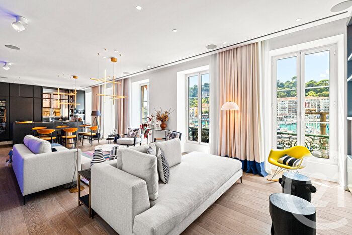 Nice, Le Port : Appartement 3 pièces à vendre