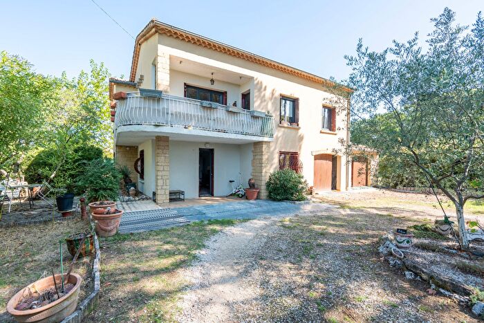 Maisons à vendre et appartements à louer - 1