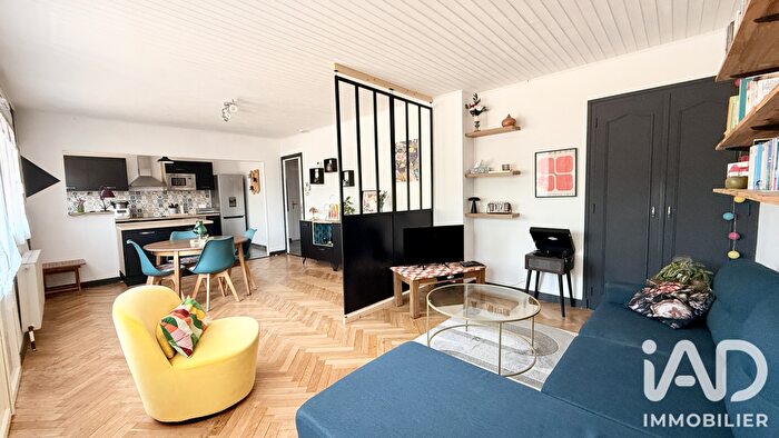 Saint-Martin-d'Estréaux - Maison 5 pièces à vendre