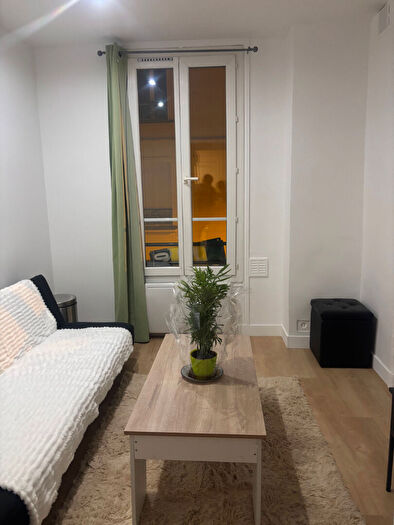 Appartement à louer - Courbevoie, Hôtel de ville - 2 pièces - 1 chambre