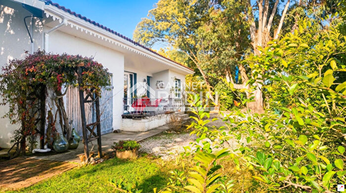 Maison à vendre - Andernos-les-Bains, Betey, La Chapelle Forestière, Bruyères - 4 pièces - 3 chambres