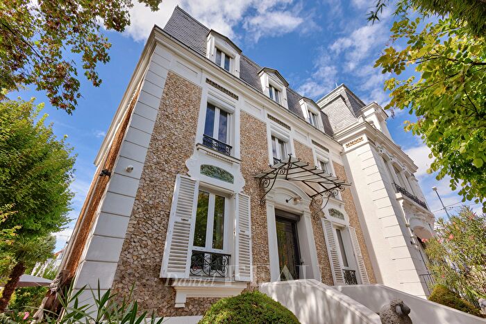 Maison 11 pièces à vendre à Saint-Maur-des-Fossés, La Varenne
